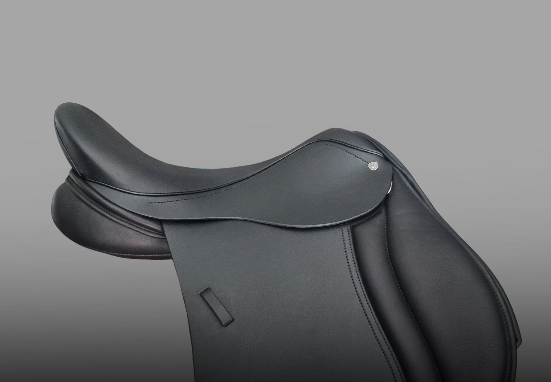 Quality Knight Saddles - Handcrafted Comfort & Tradition
