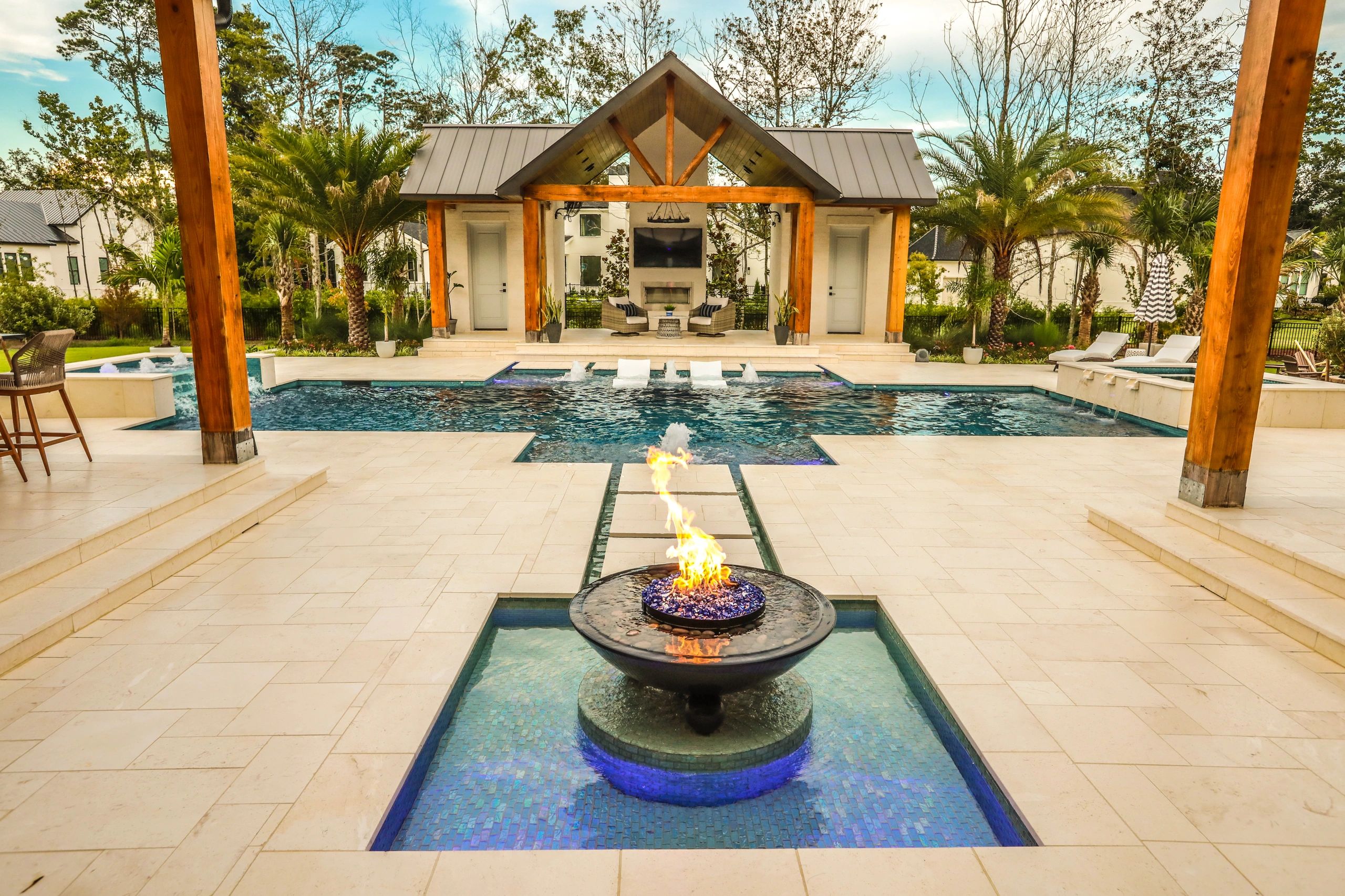 home [aquariuspoolsandspas.com]