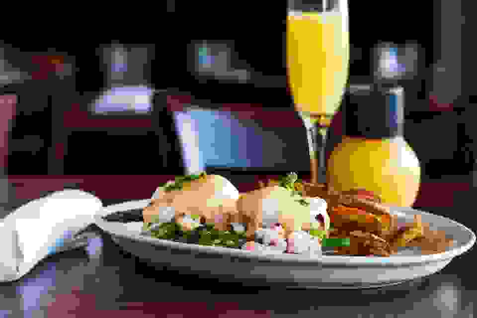 Brunch | Cast Iron Grill & Bar