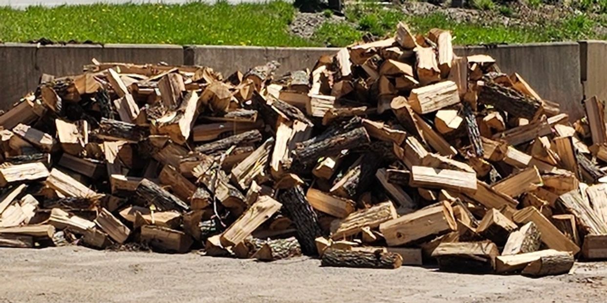 Poplar Firewood, Mixed Hardwood Firewood - Little Hocking, Ohio