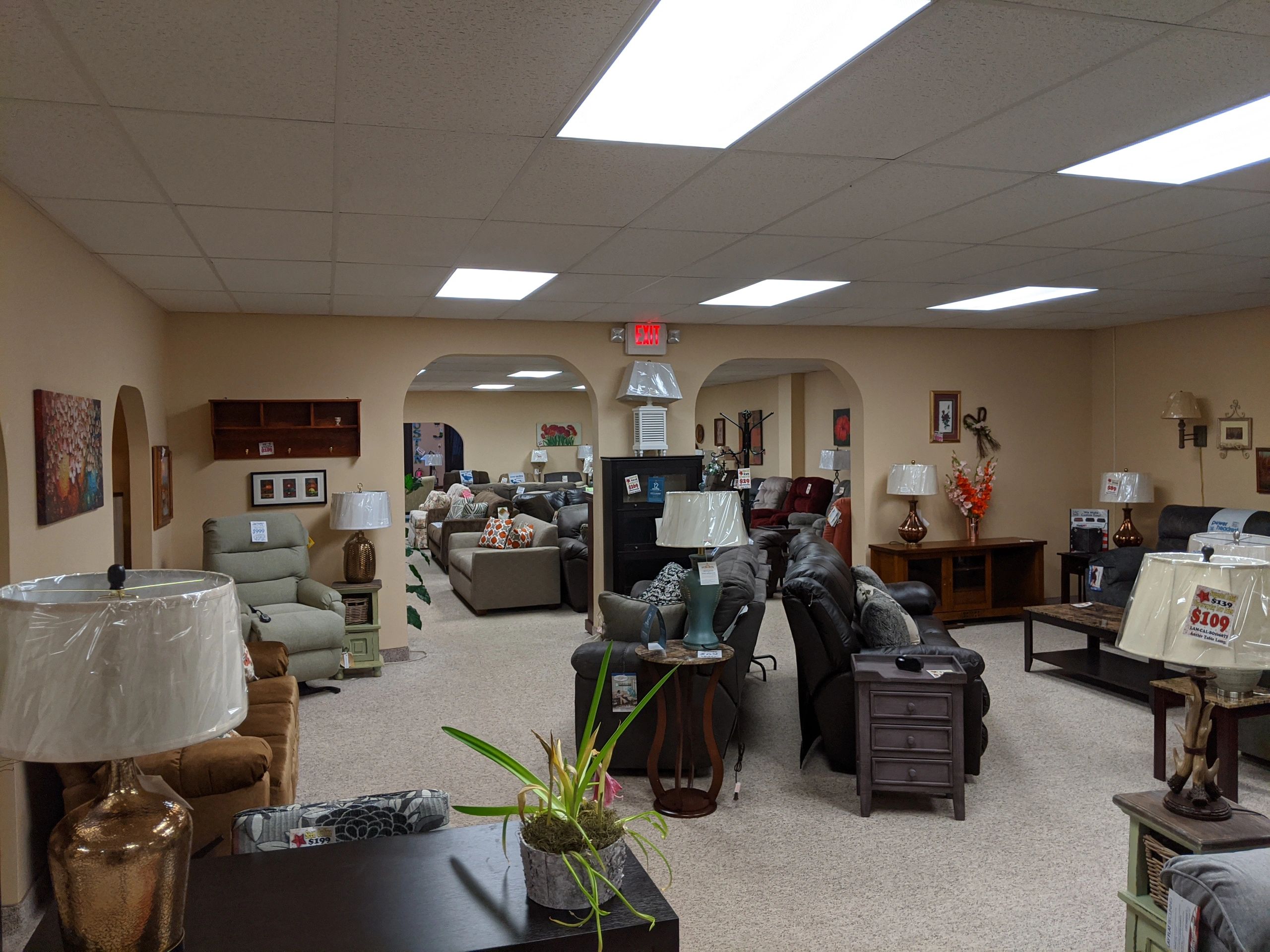 Gallery | Between Four Walls