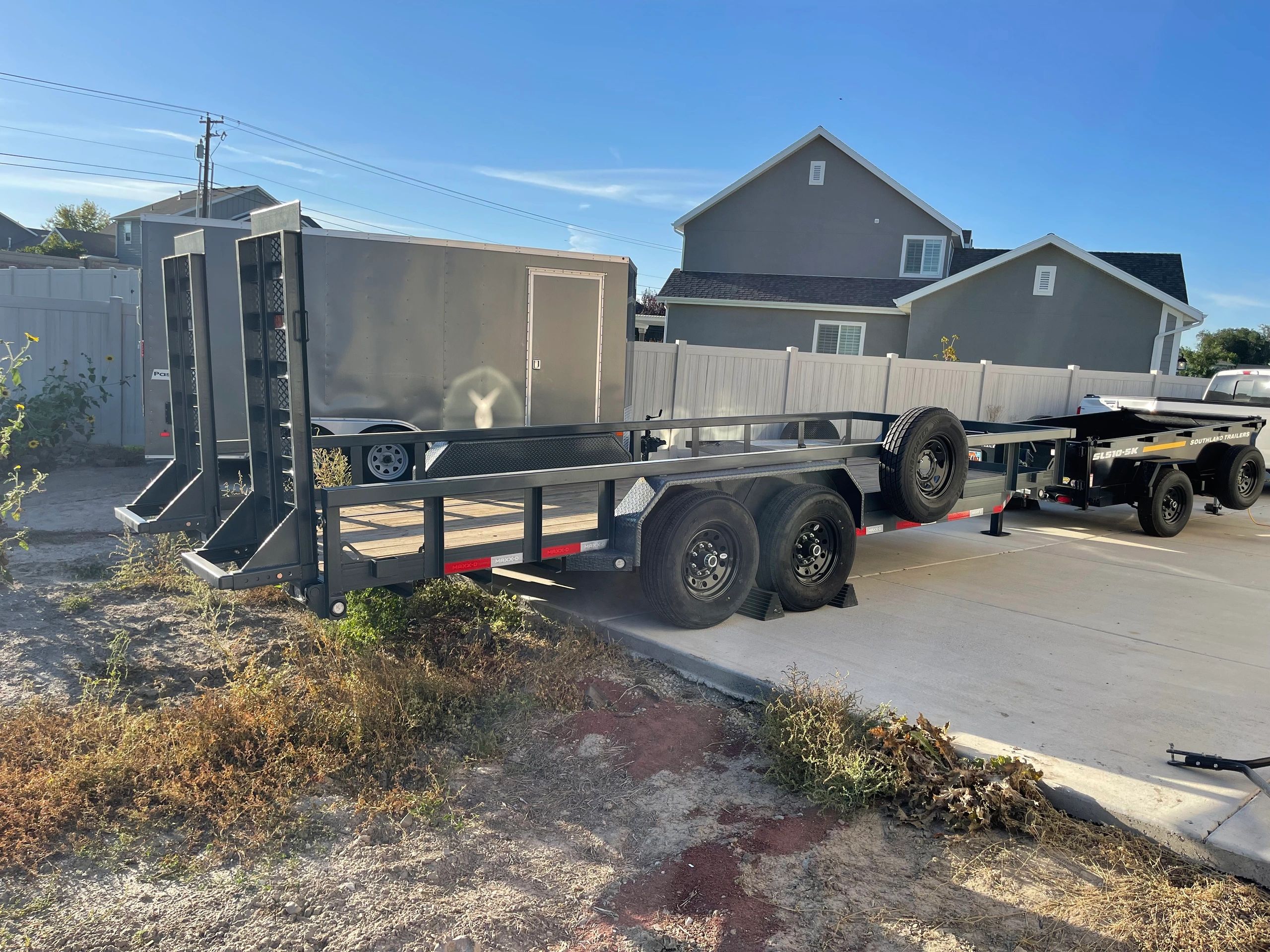 Trailer Rentals, Tractor Rentals - Boberts Trailers - Riverton, Utah