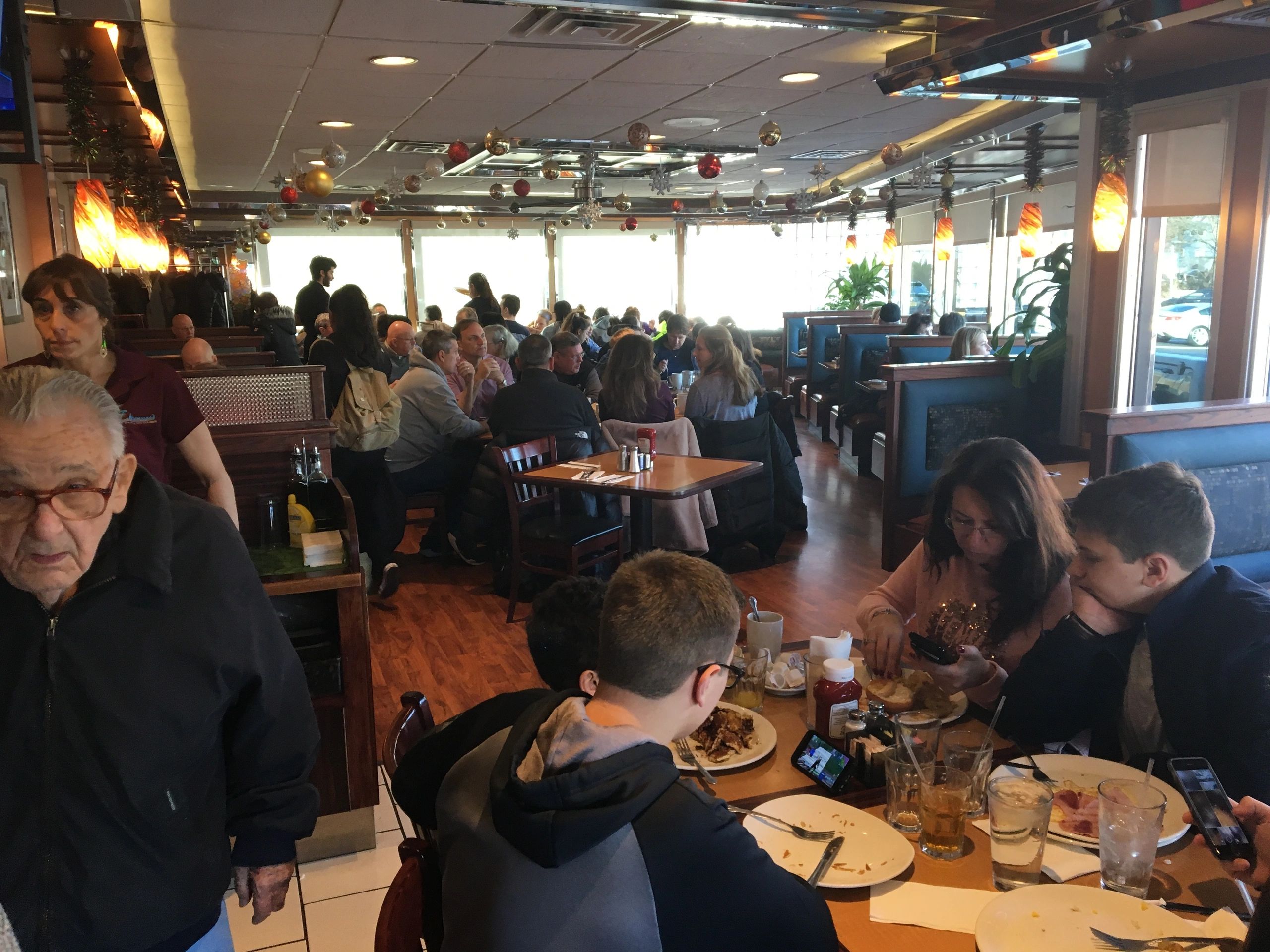 Thornwood Coach Diner - Diner, Food