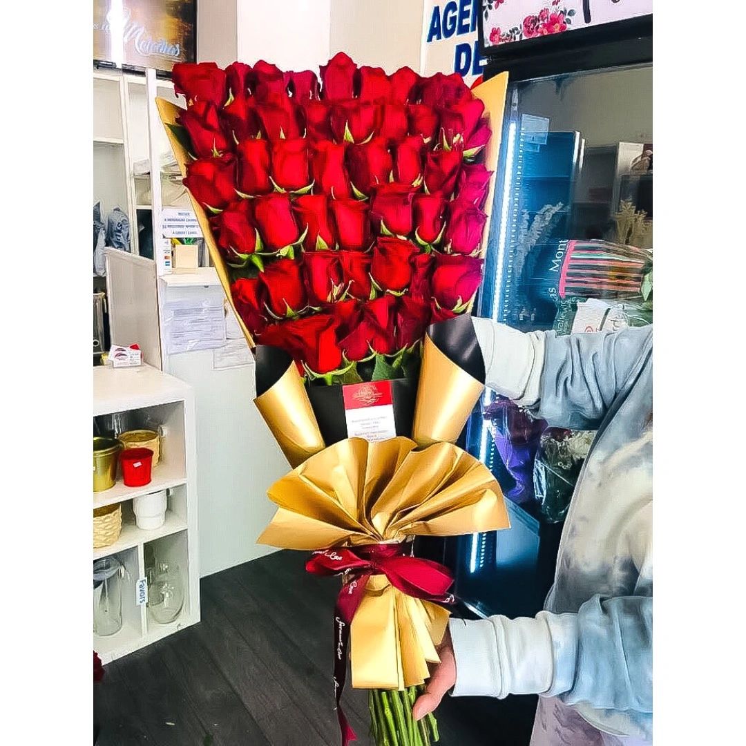 Fifty roses bouquet. Natural fresh extra large bouquet (22)