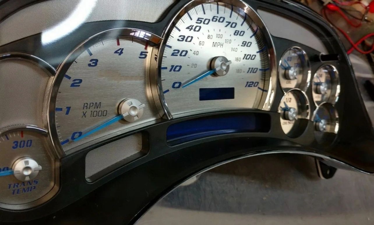 The Cost of Replacing an Instrument Cluster: Pricing and Options