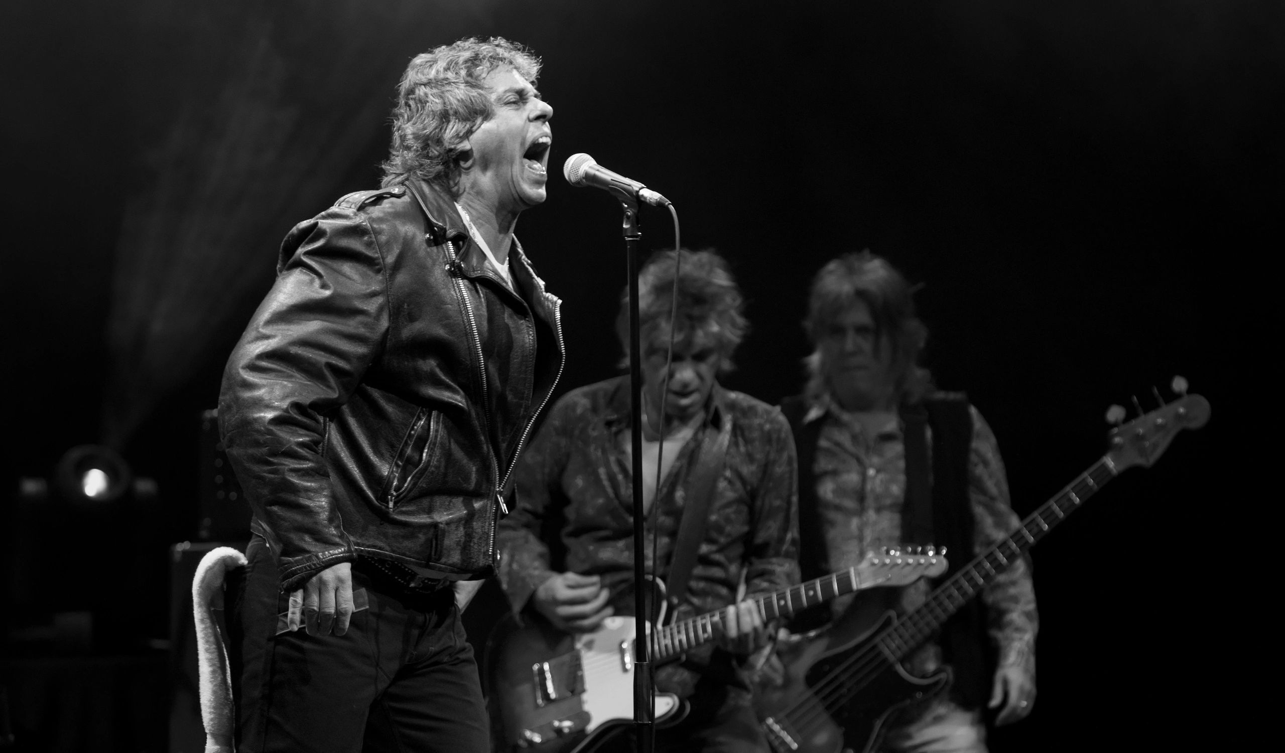 BLUSHING BRIDES - Tribute to The Rolling Stones - Home