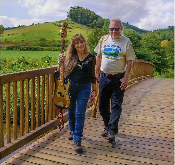 Official Site Of The King Bees