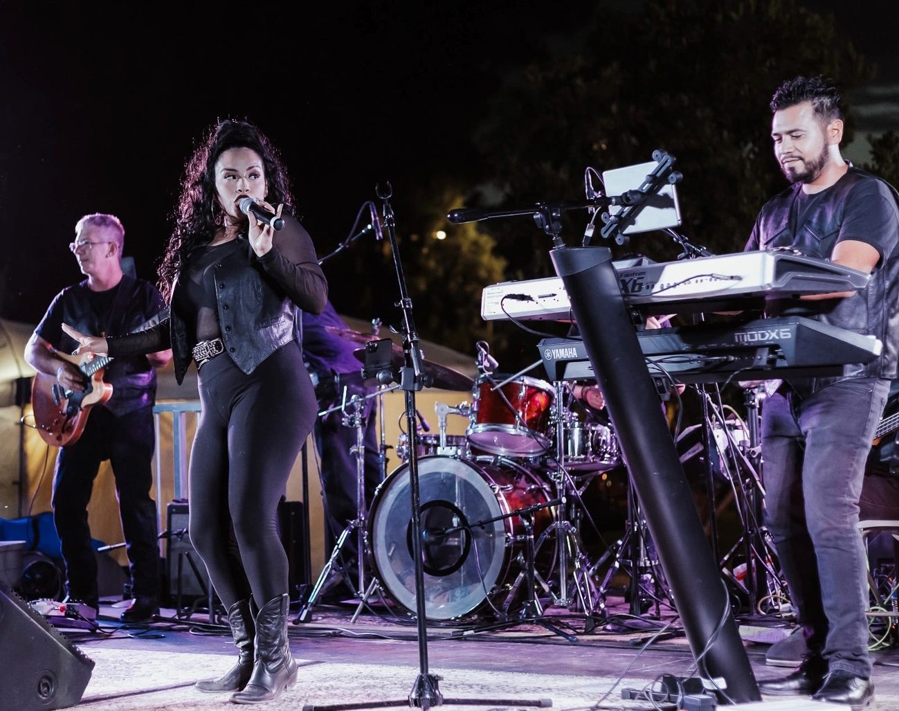 Selena Tribute Band - AMOR PROHIBIDO BAND