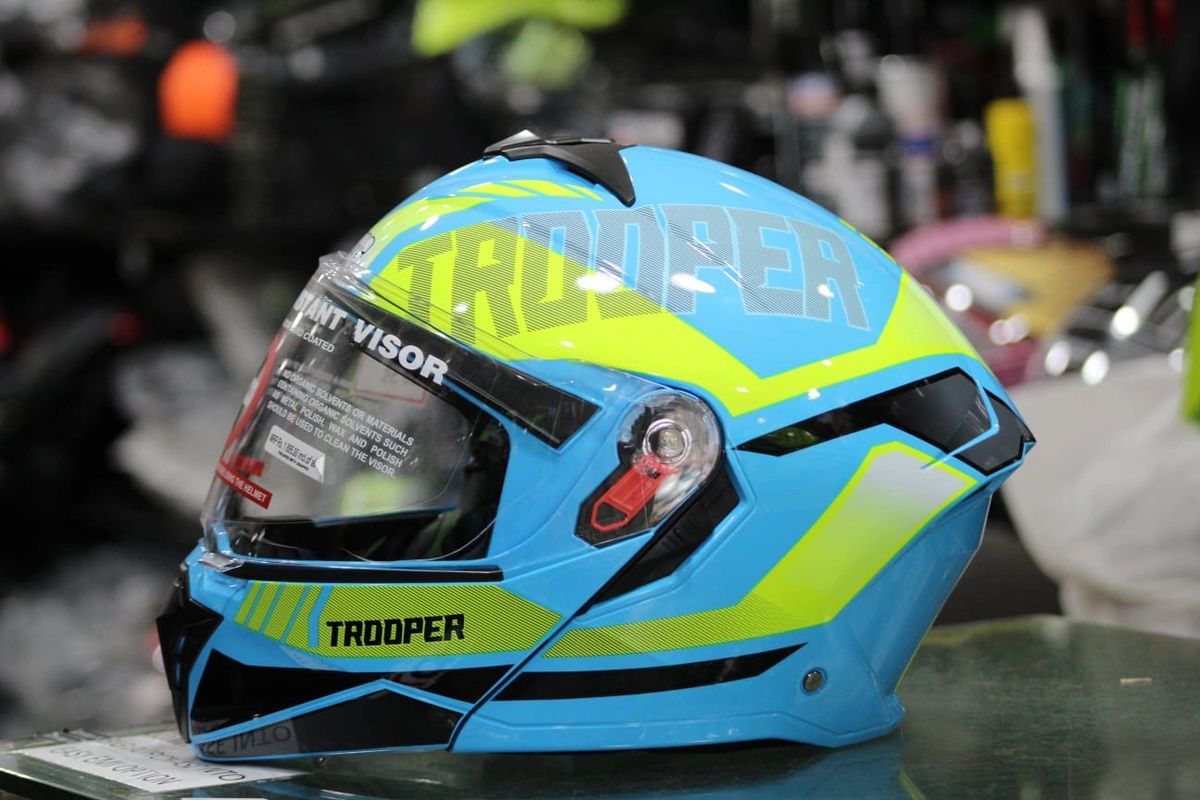 STUDDS TROOPER DECOR D/V HELMET