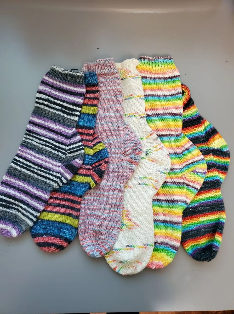 PATTERN - Diamond Heel Sock - Cuff-down OR Toe-up Sock knitting Pattern ...