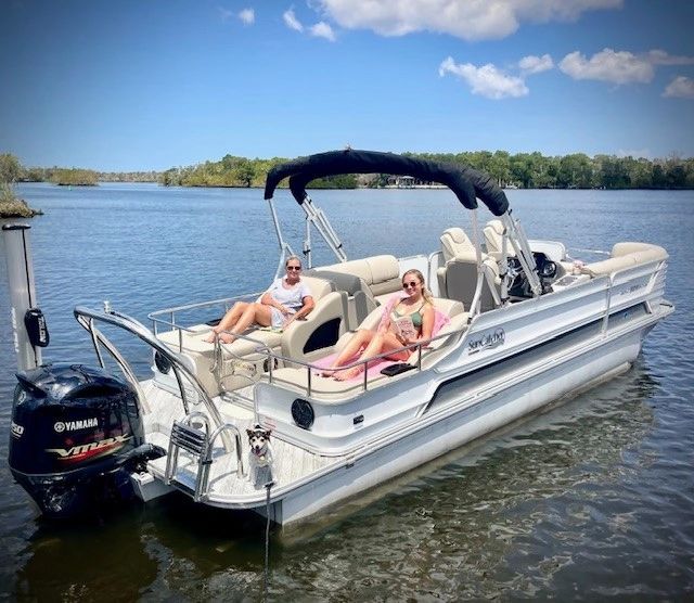 Private Luxurious Charters | Sun Catcher