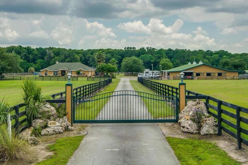 KB Rockin Ranch - Horse Boarding Stable