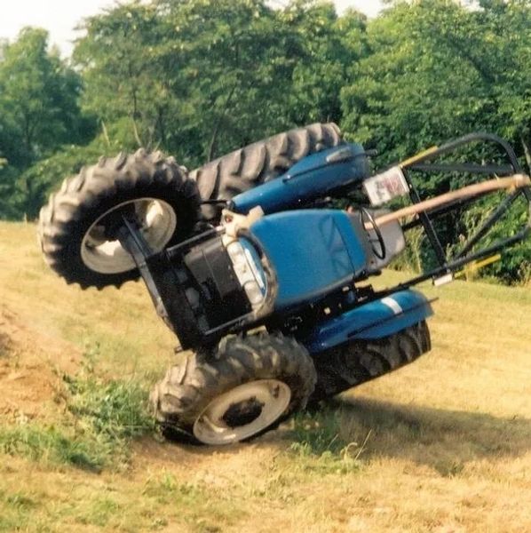 CENTERLINE ROLL-OVER WARNING DISPLAY