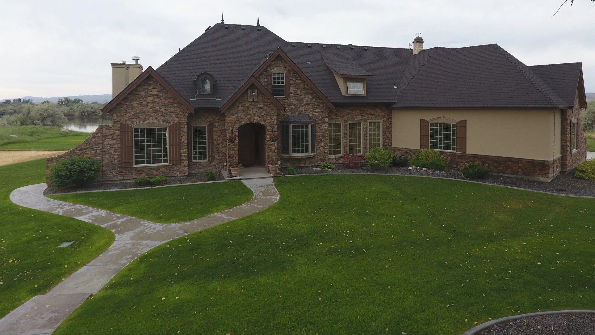Ideal Custom Homes
