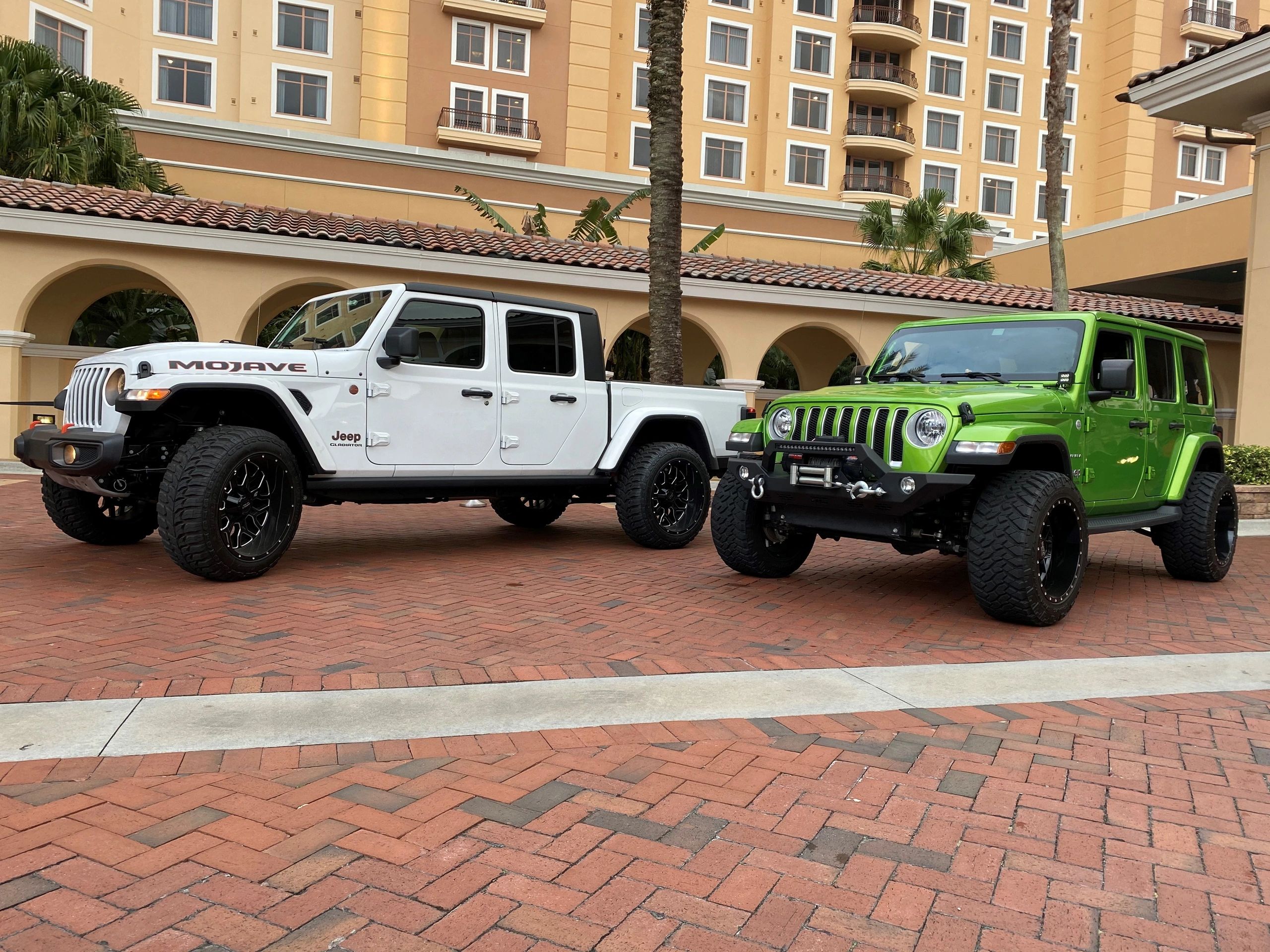 Extreme Jeeps & Trucks CO.