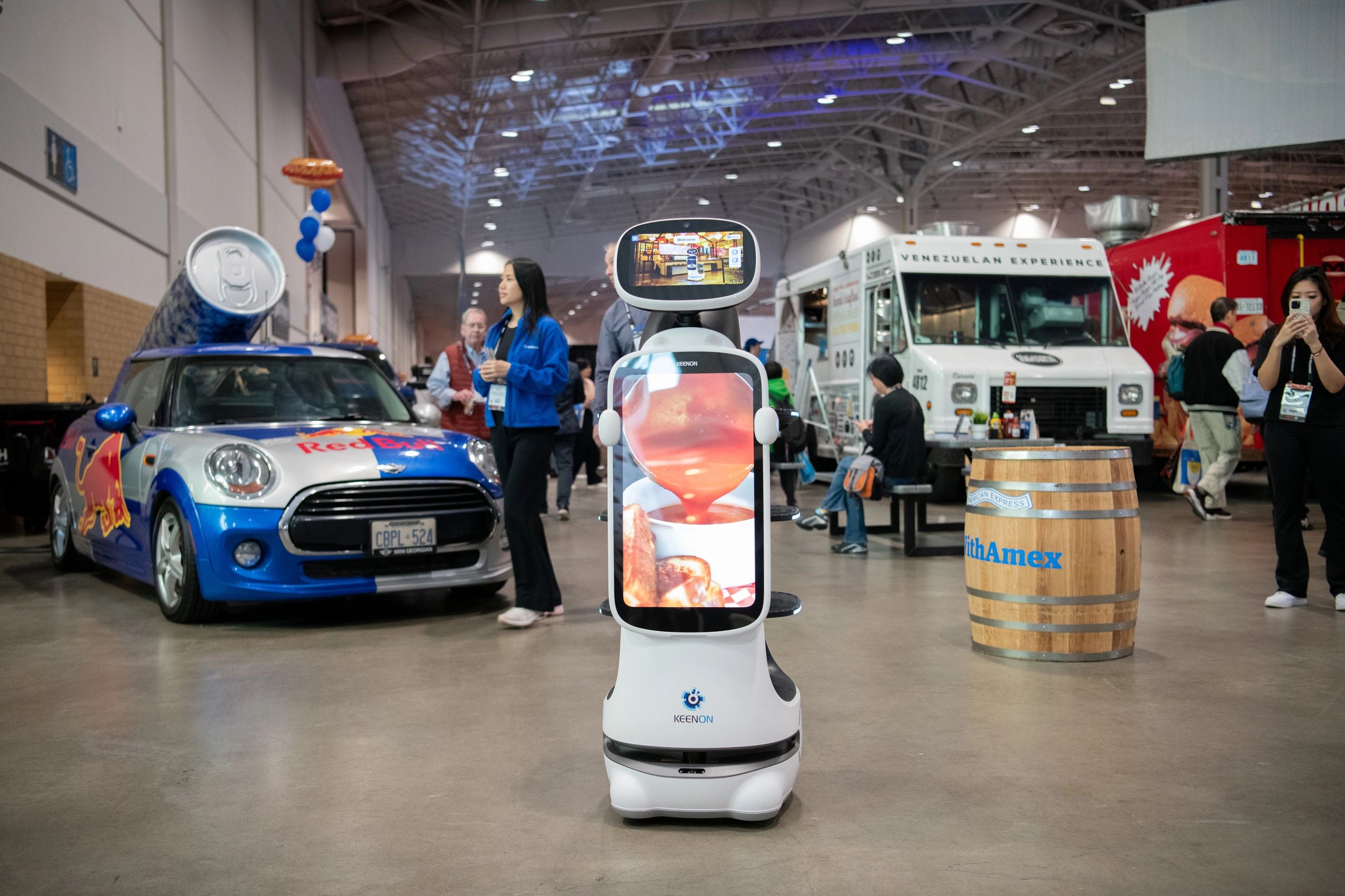 Revolutionizing the Dining Experience with the T10 DinerBot