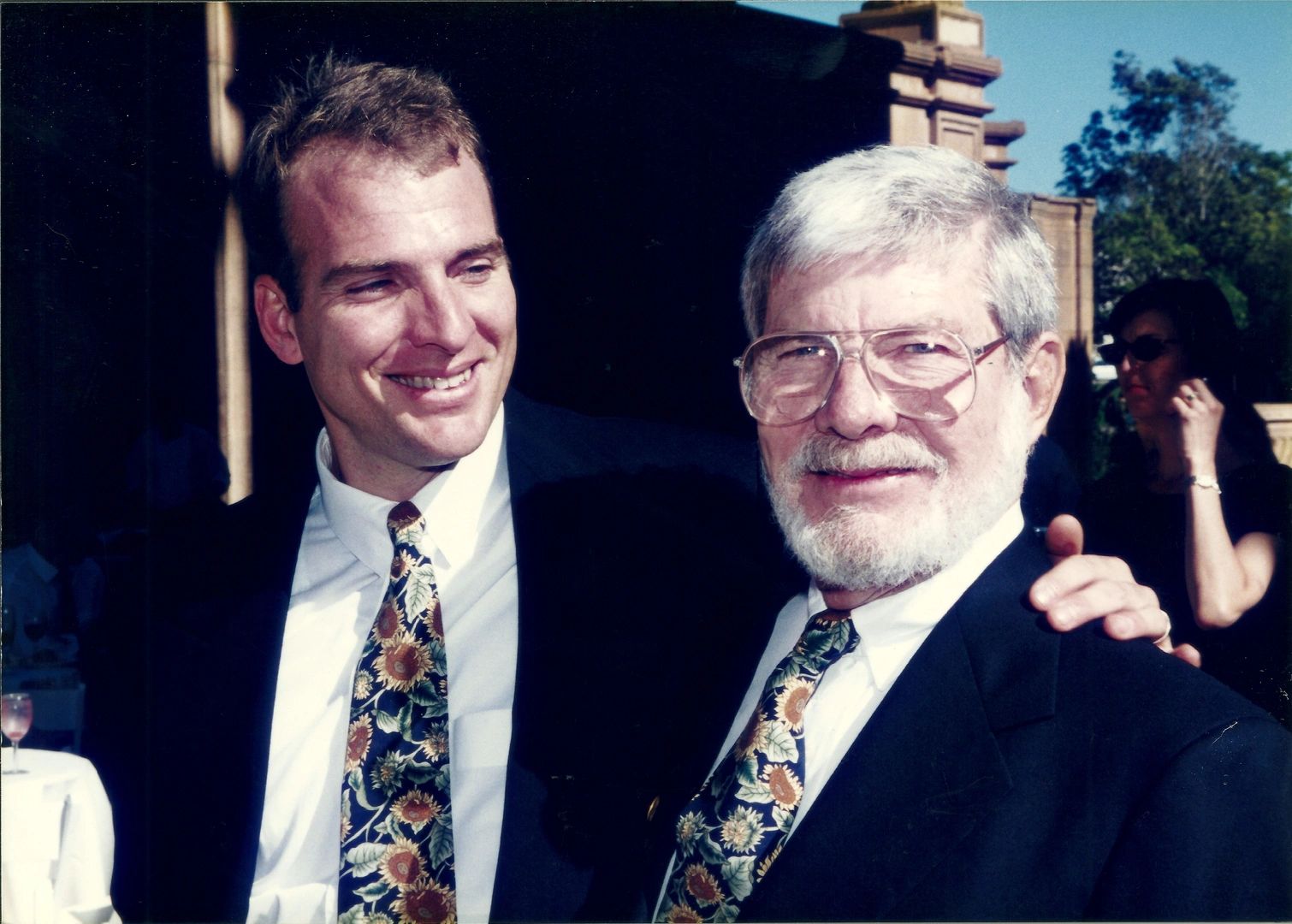 Rob M Dean
