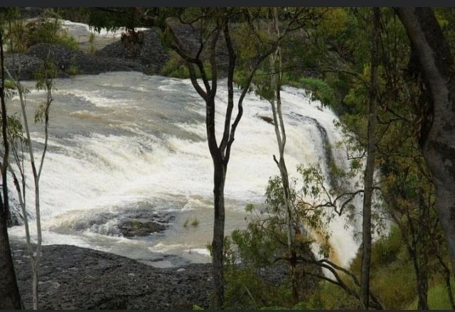 Millstream Falls is a Must See!