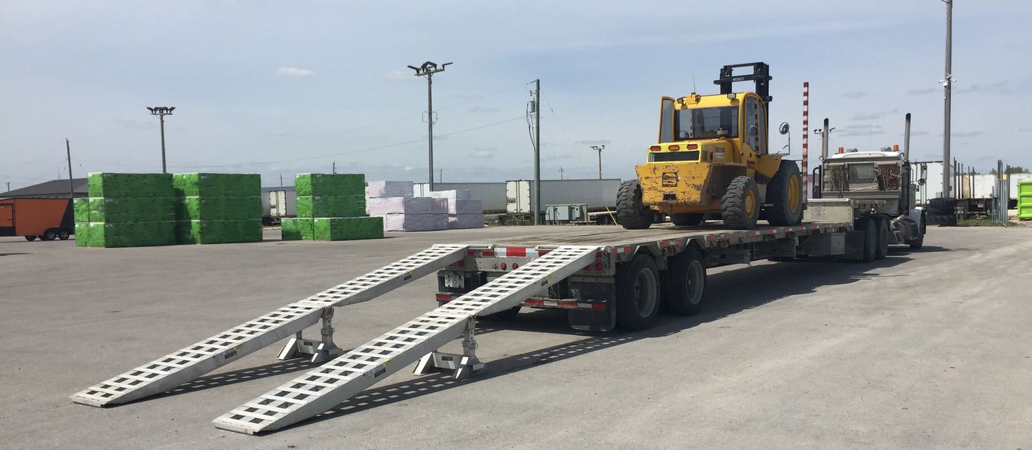 Step Deck with Ramps | Keystone Western