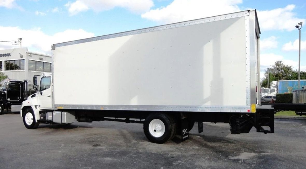 Straight Trucks | Keystone Western