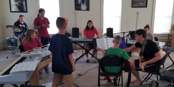 Kelly's Music & More