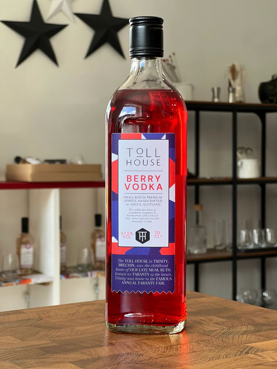 Toll House Berry Vodka 37.5% abv