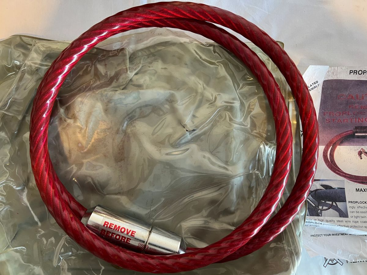 proplock New heavy duty prop lock with key and paperwork