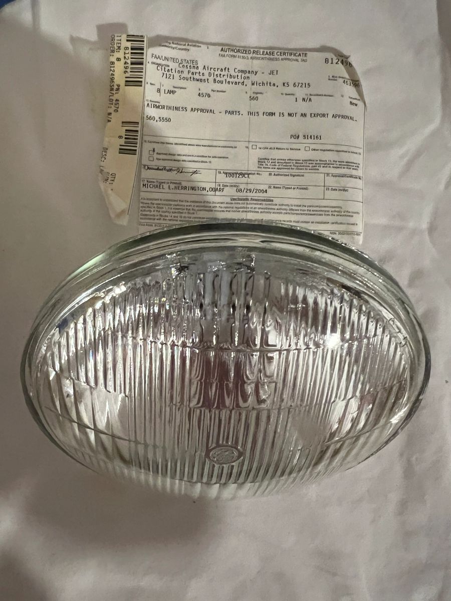 4570 Lamp new with 8130