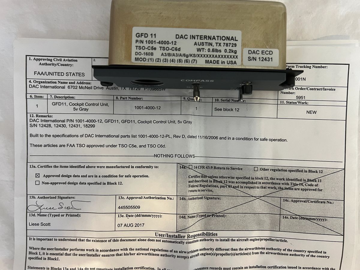 1001-4000-12 GFD-11 cockpit control module new with 8130