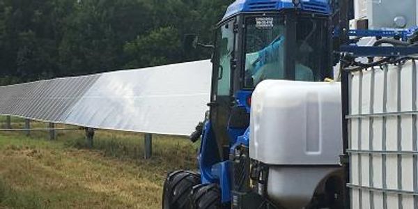 Solar Farm Cleaning Service - Solar Panel Cleaning Service