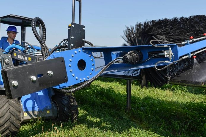 Solar Farm Cleaning Service - Solar Panel Cleaning Service