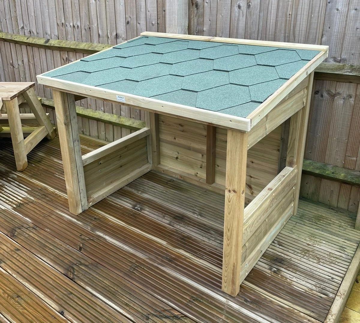 Outdoor Role Play Shelter