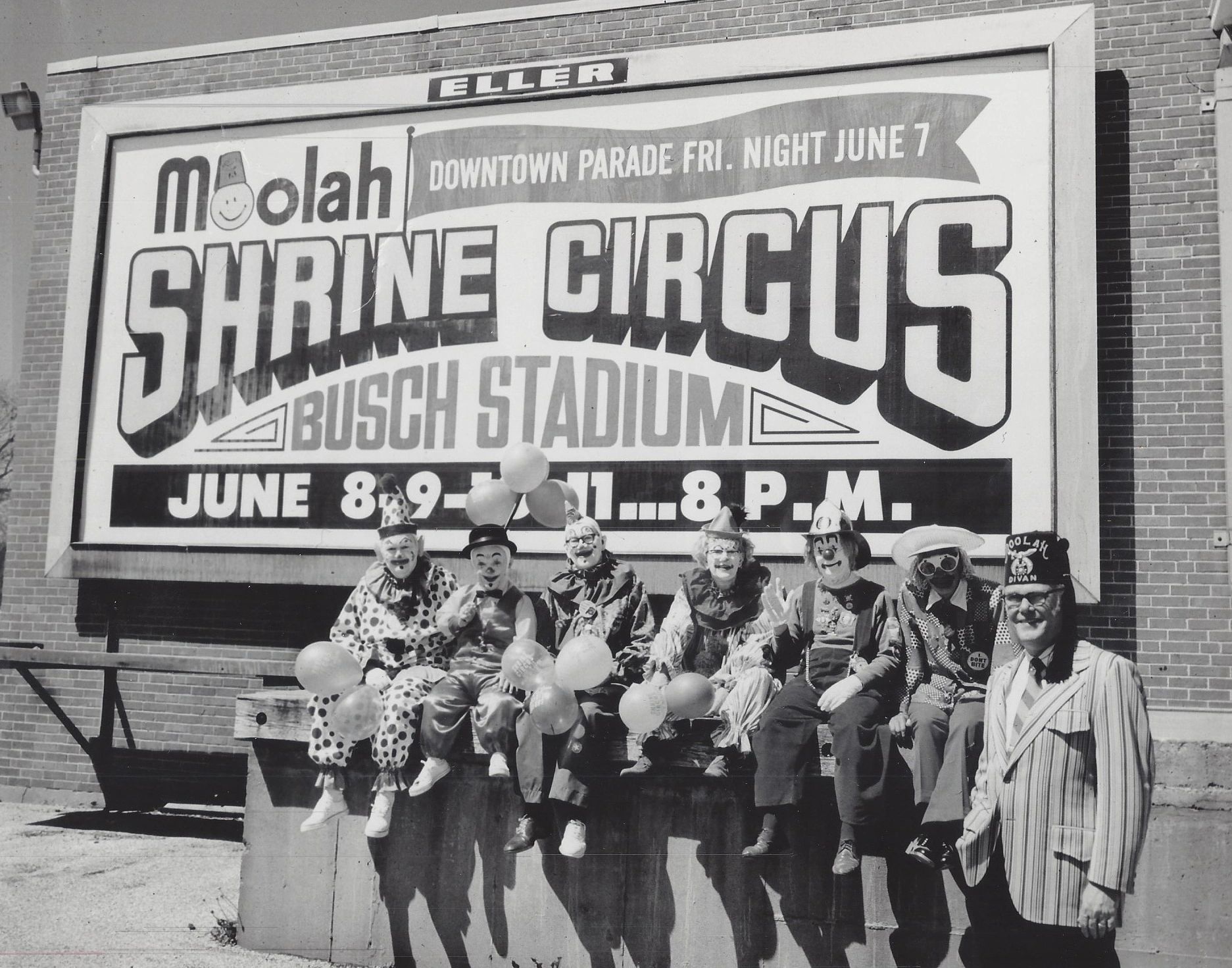 Moolah Clowns - Home