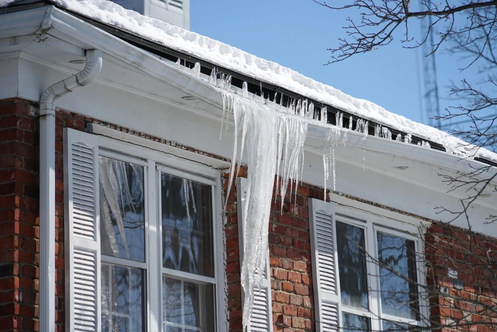 How to Keep Your Gutters From Freezing