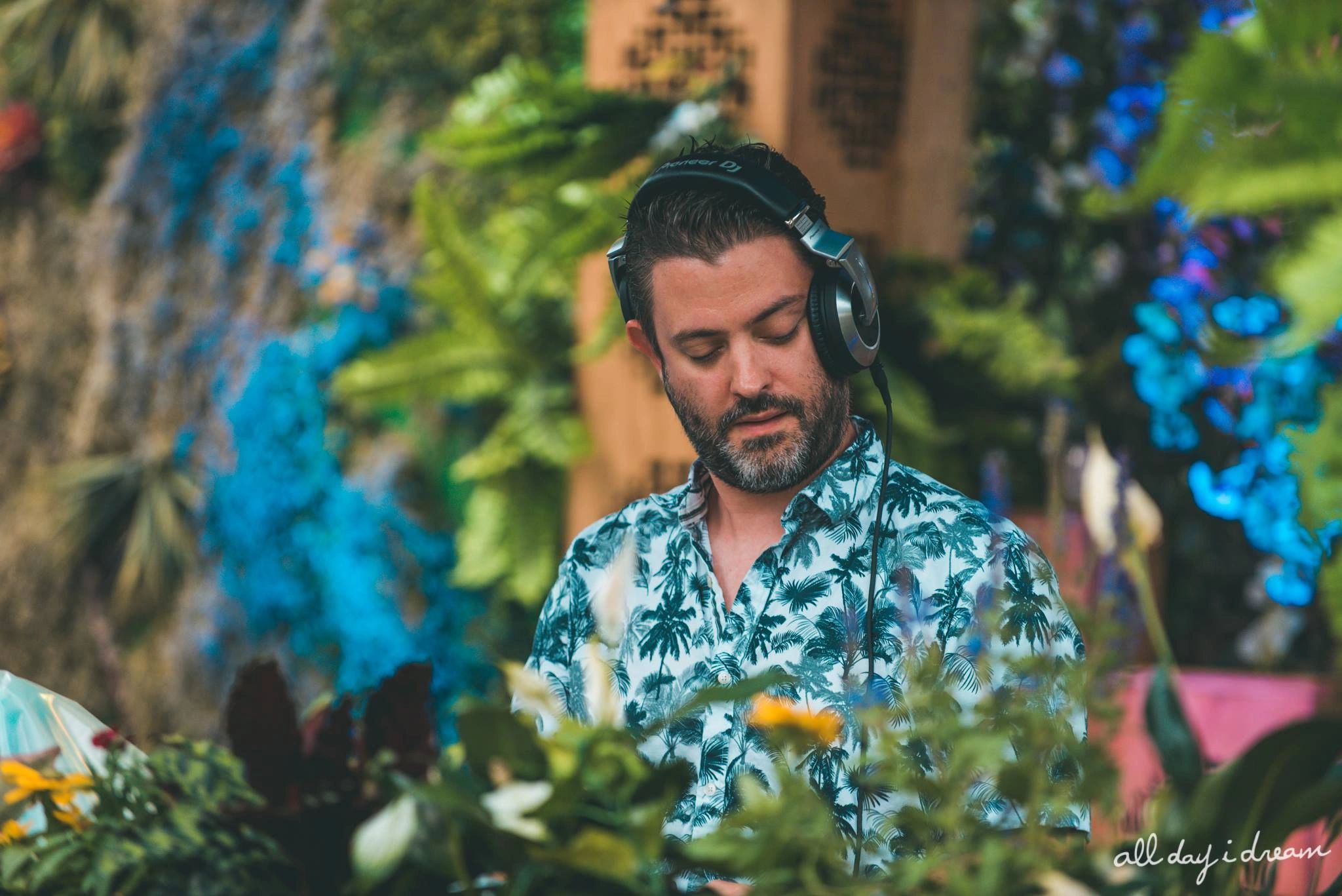 Sébastien Léger presenta su EP “Regina Blue”.