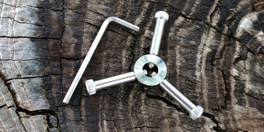 Universal Valve Handle - MANDLE, THE UNIVERSAL REPAIR HANDLE