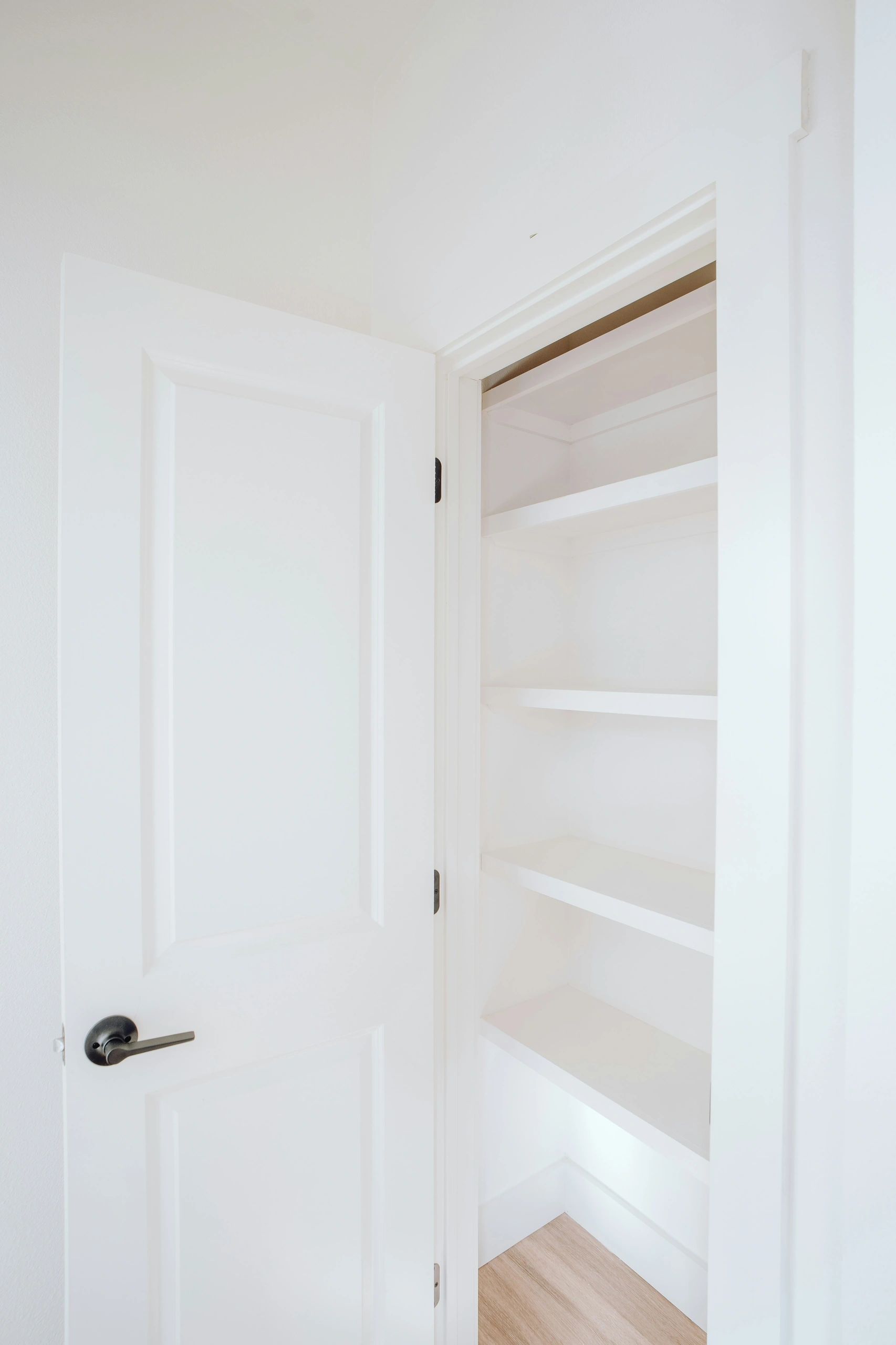 Simple Custom Closets