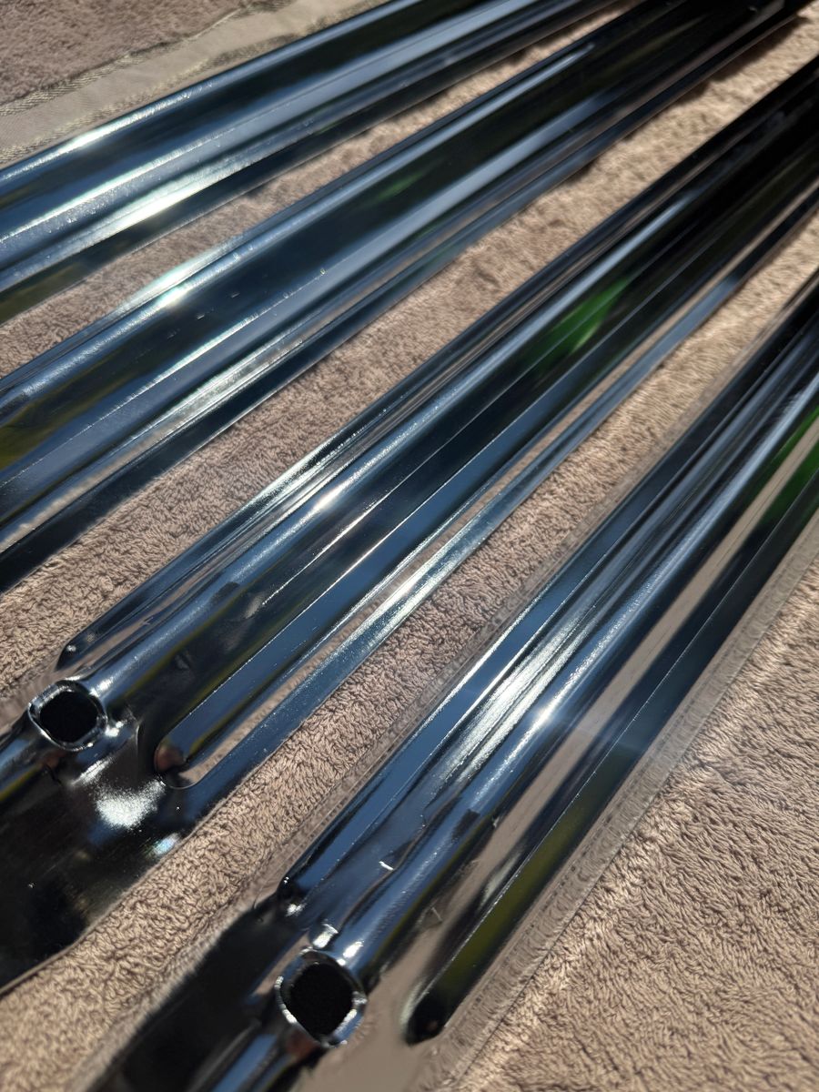 Chrome Ribbed Pinball Legs (Williams/Bally/JJP Style)