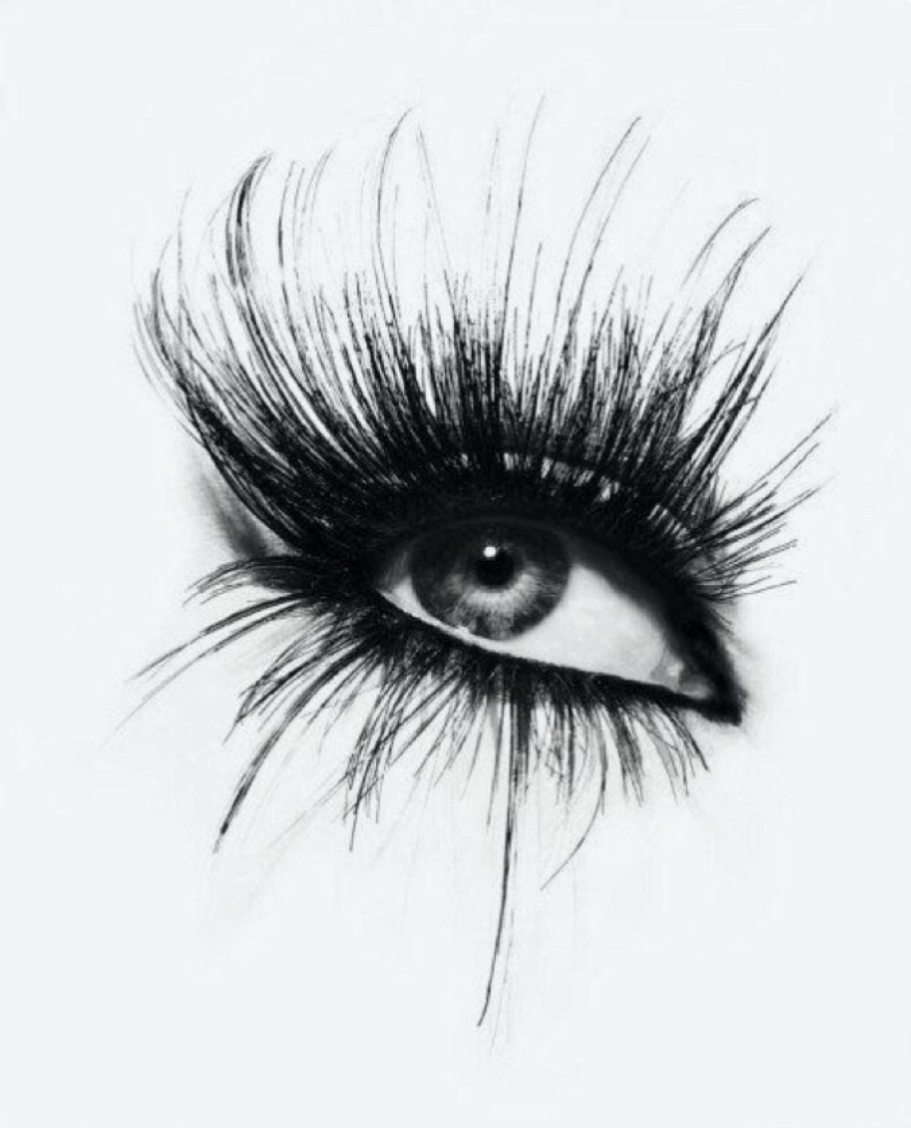 Madam Lashes - Eyelash Extensions - Woodbridge, Ontario