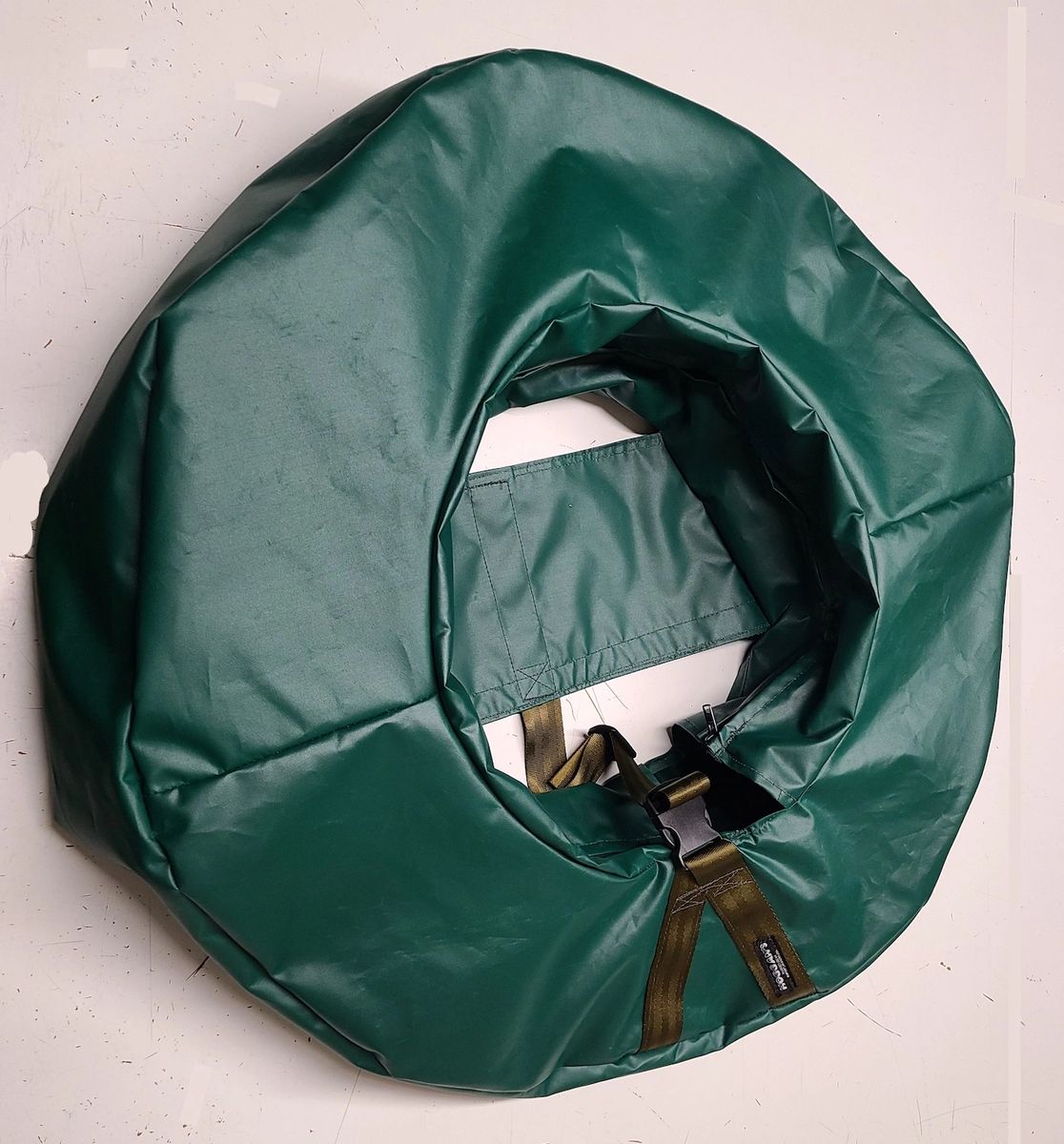 # 356 A FISHING - FLOAT TUBE