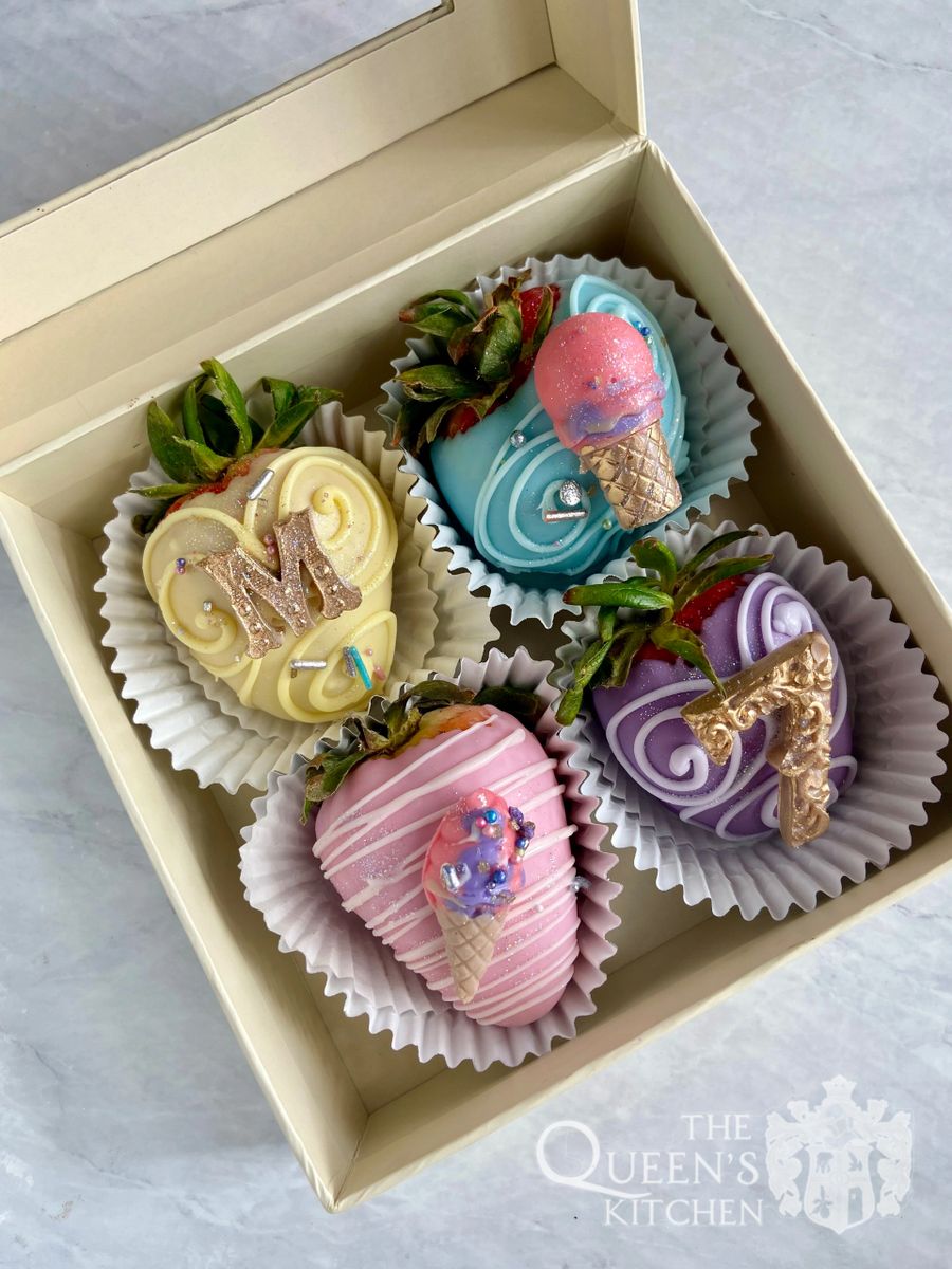 4 piece Custom Themed Strawberry Gift Box