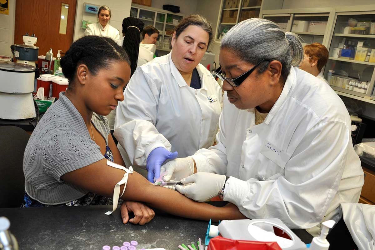 Savvy Needle - Phlebotomy Training