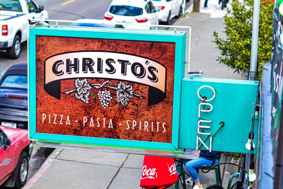 Christo's On Alki - Pizza Pasta, Greek
