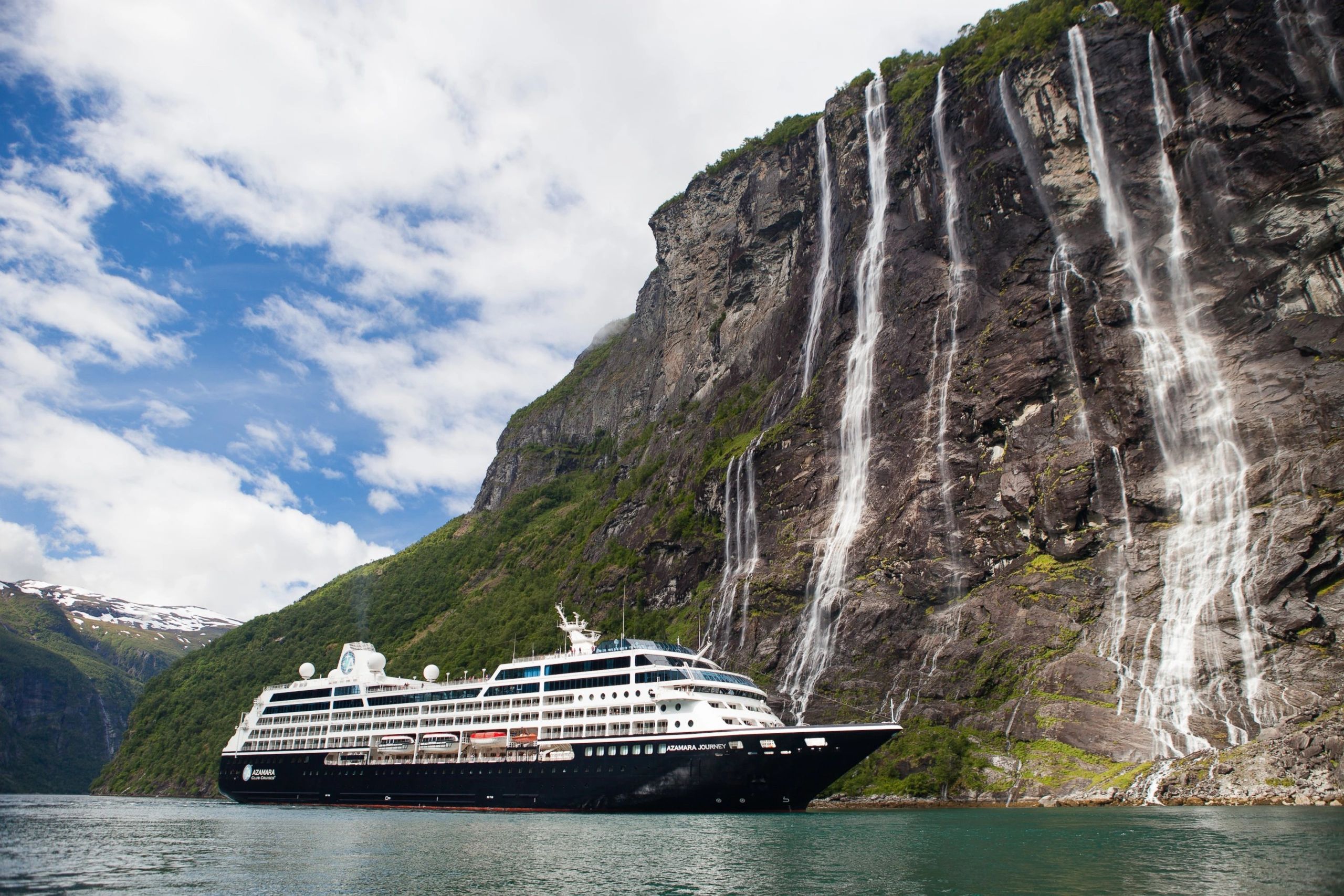 Luxury Cruise Travel: Explore the Best Cruise Lines
