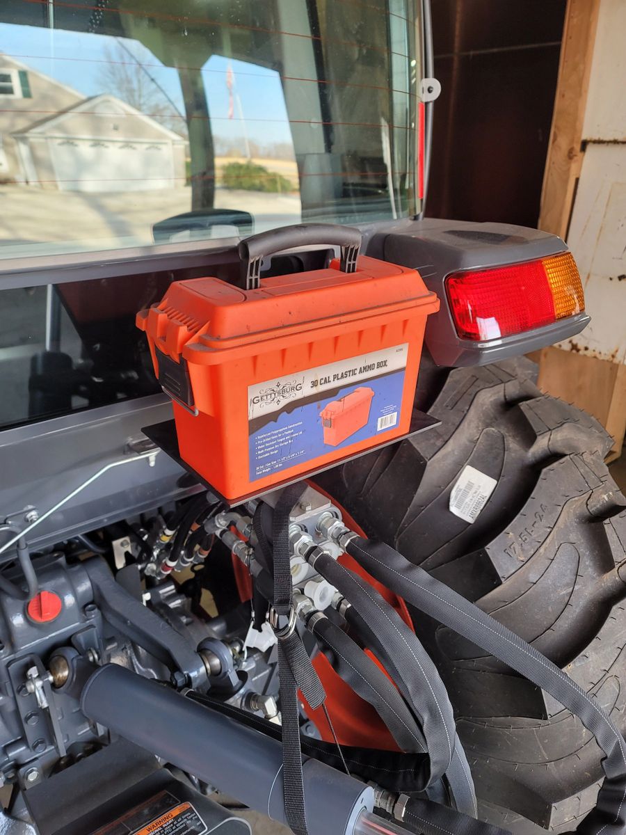 mx cab / L 60 cab series tool box mount