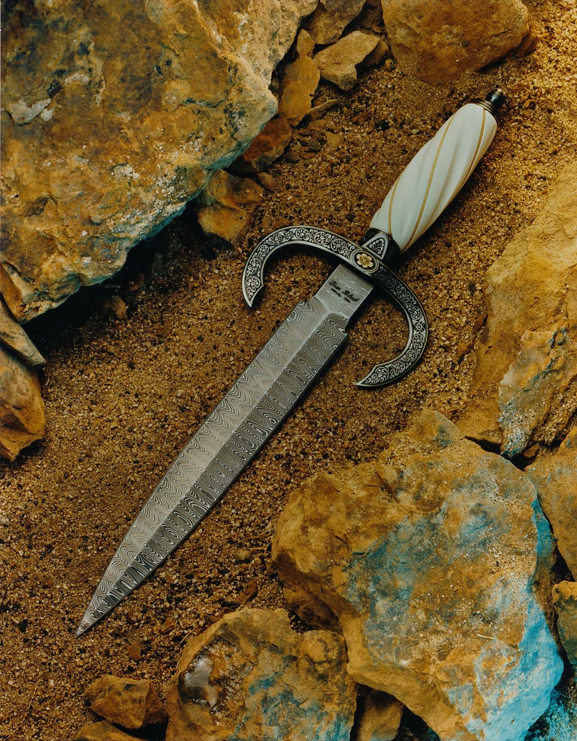 Tom Black Knife Gallery