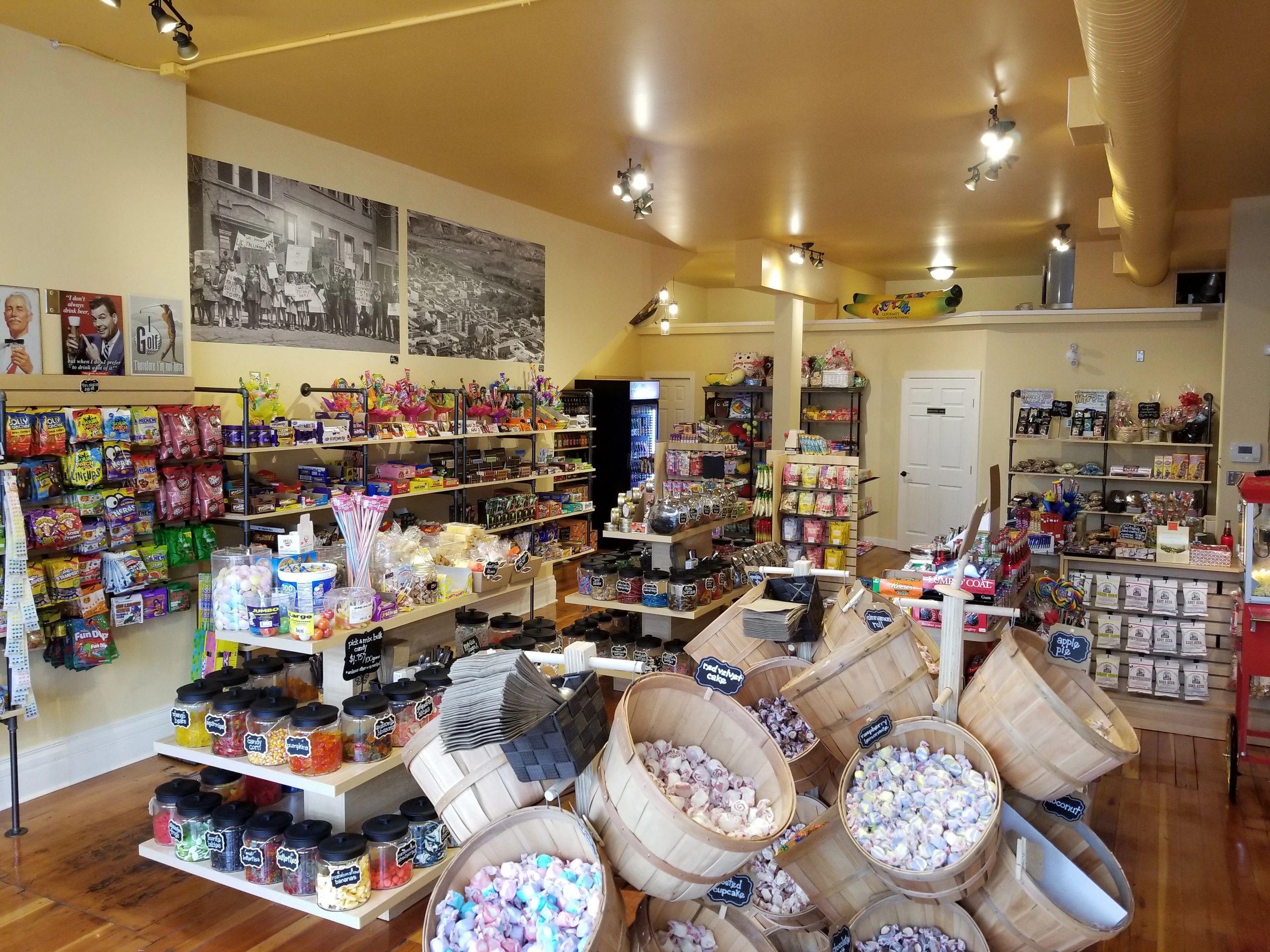 How Sweet Inc - Candy Shop, Gifts