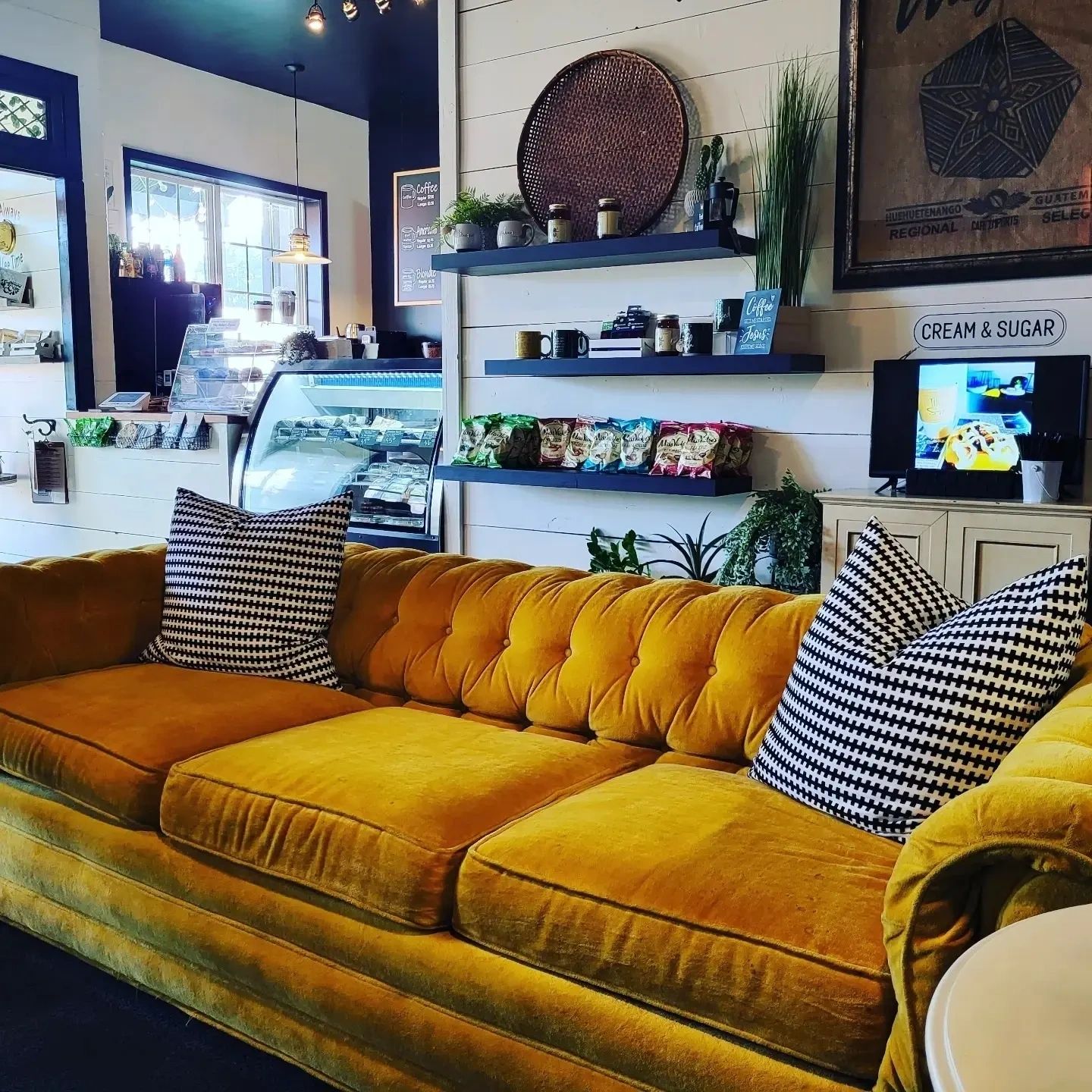 Coffee Shop, Espresso, Cafe - Good Mood Cafe - Coldwater, Mississippi