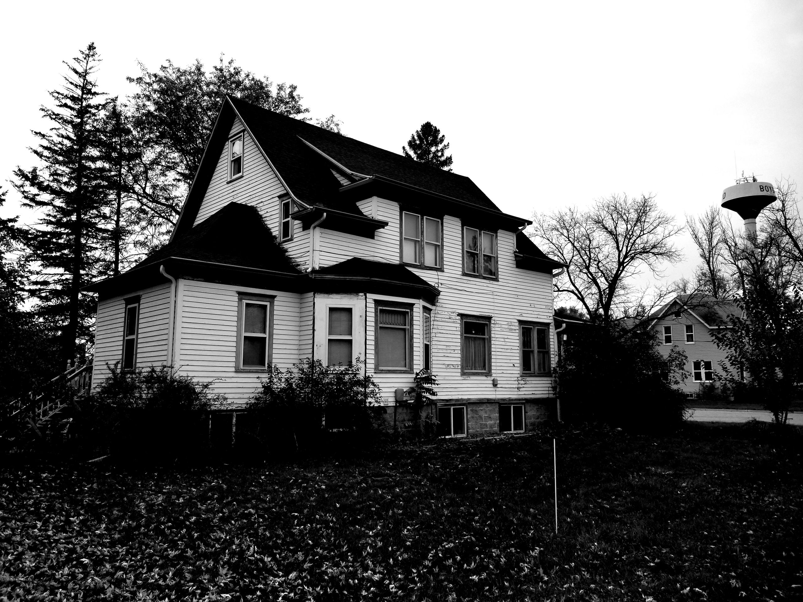 Boyd house - Haunted, Haunted House, Paranormal Overnight, Haunted
