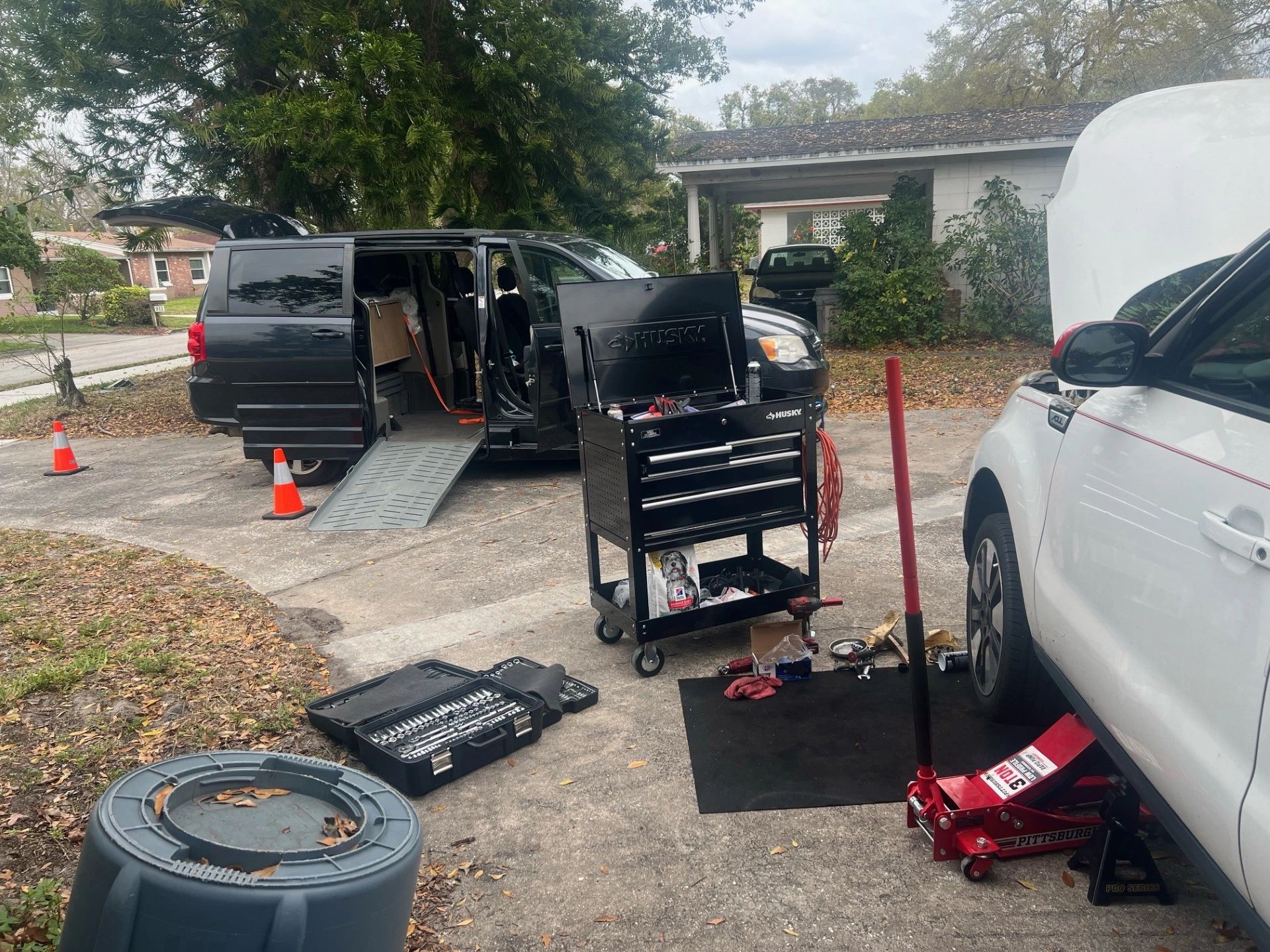 Volunteer Opportunities at Fix It Forward